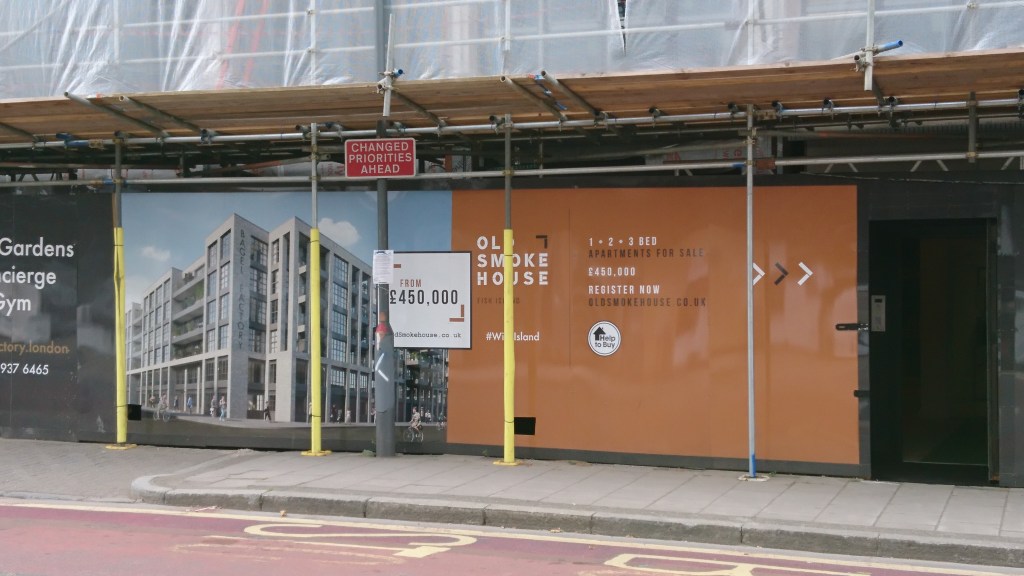 Physically proximate, but economically remote: gentrification in ...